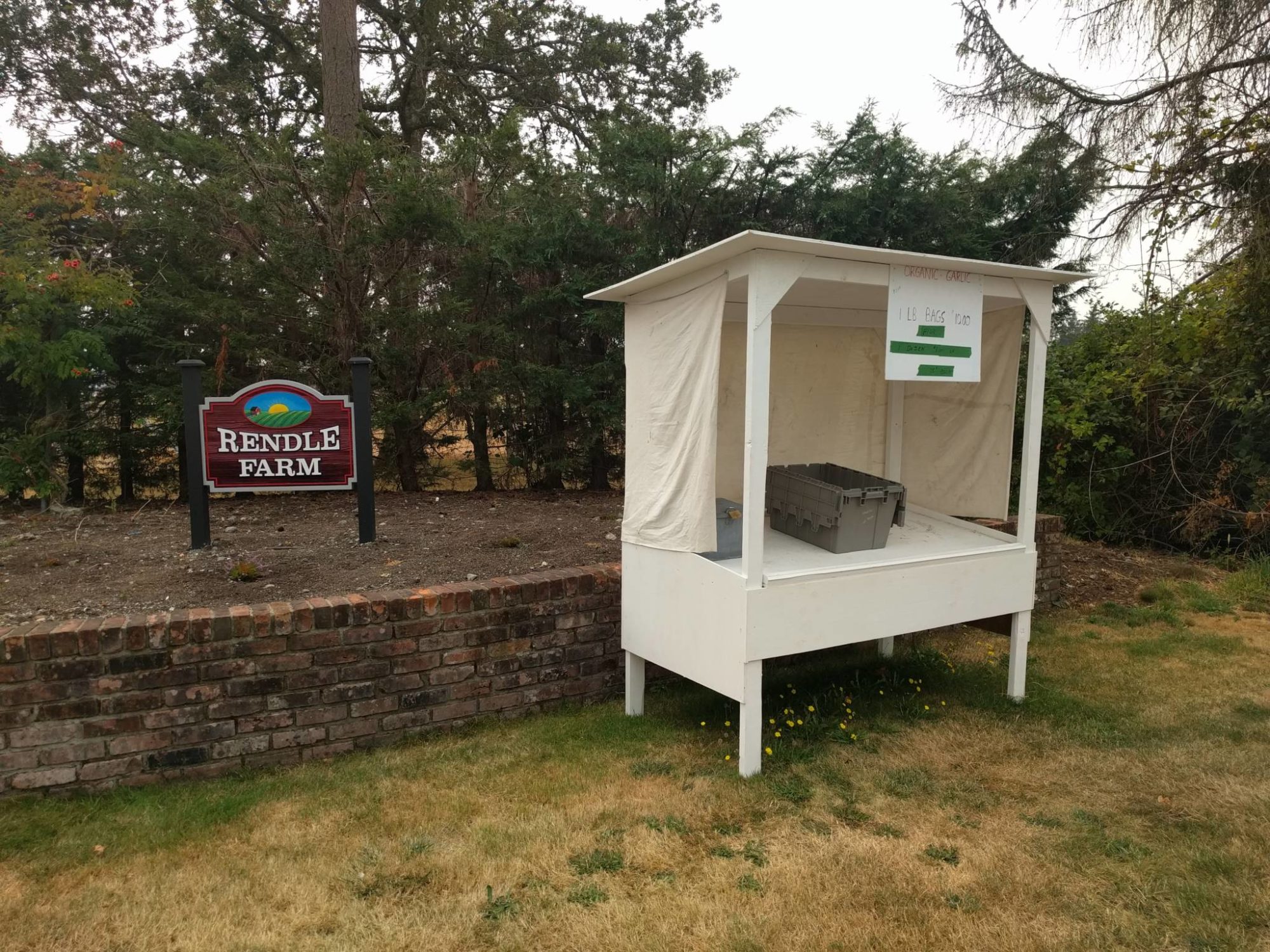 1071 Wain Road - Island Farm Stands