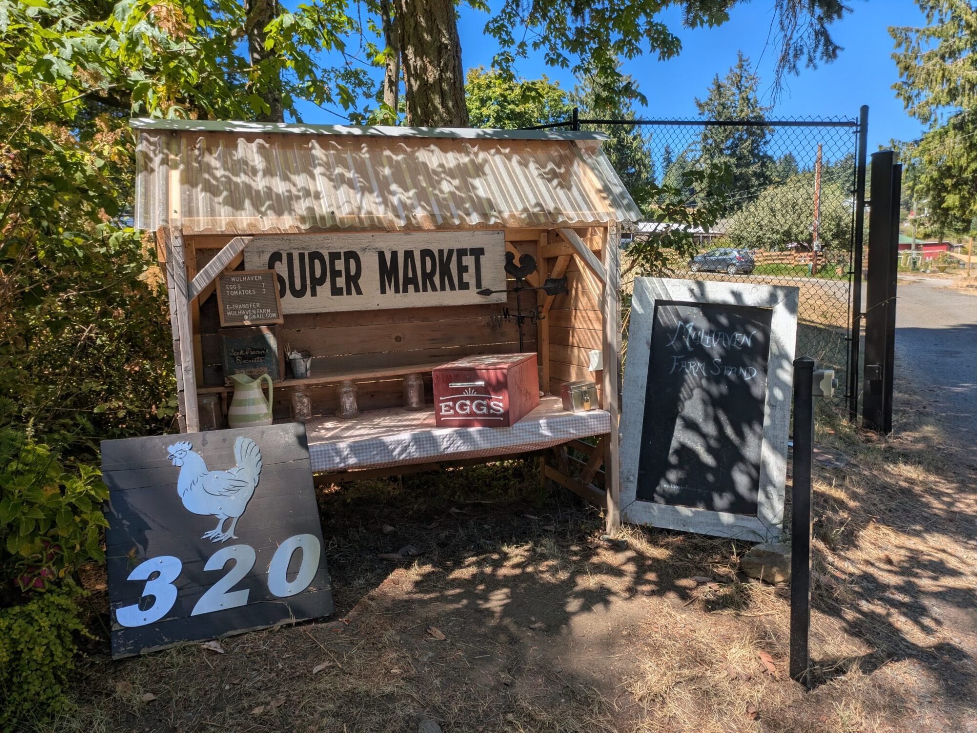 320 Walton Place - Island Farm Stands