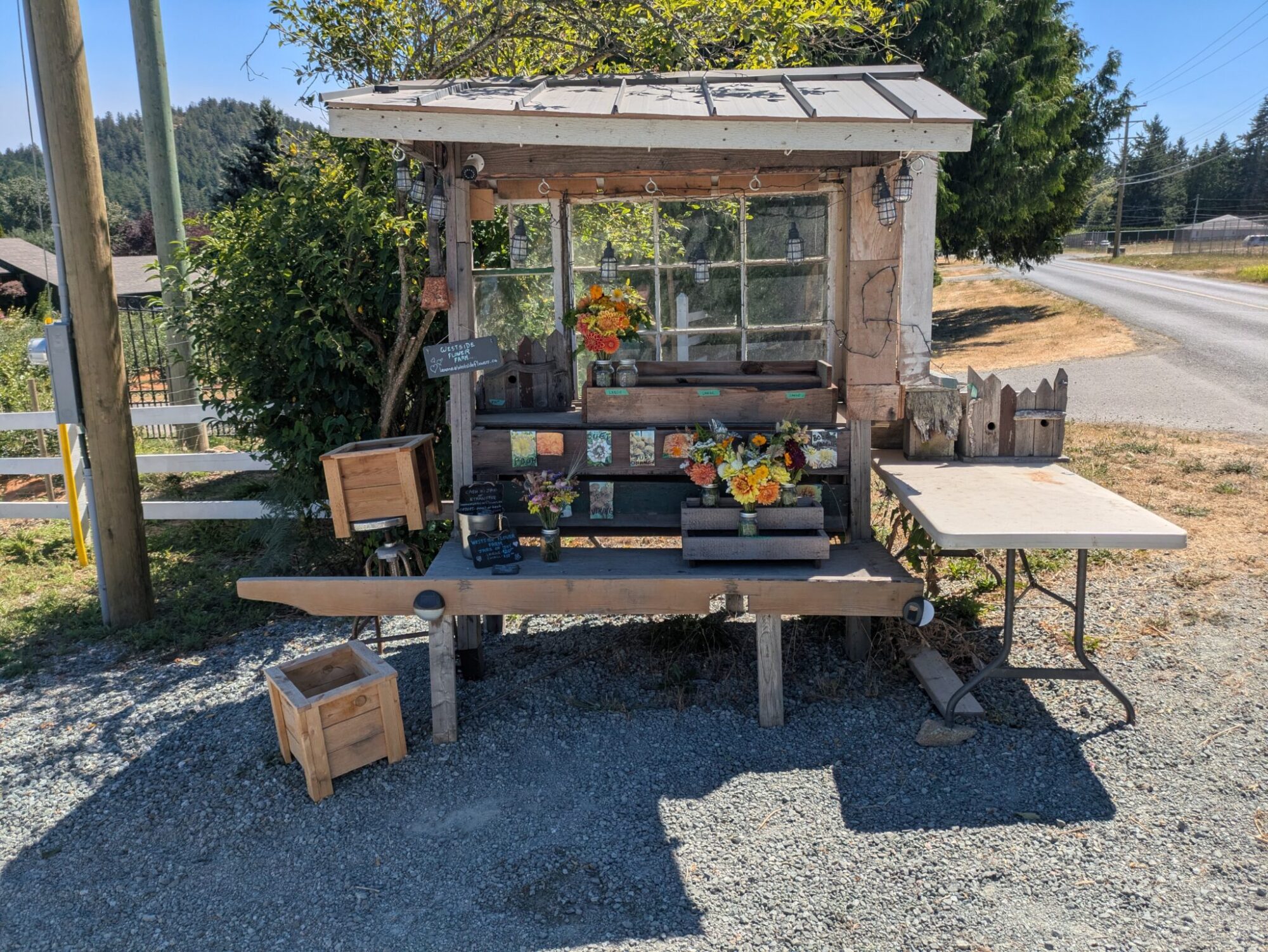 6369 Oldfield Rd - Island Farm Stands